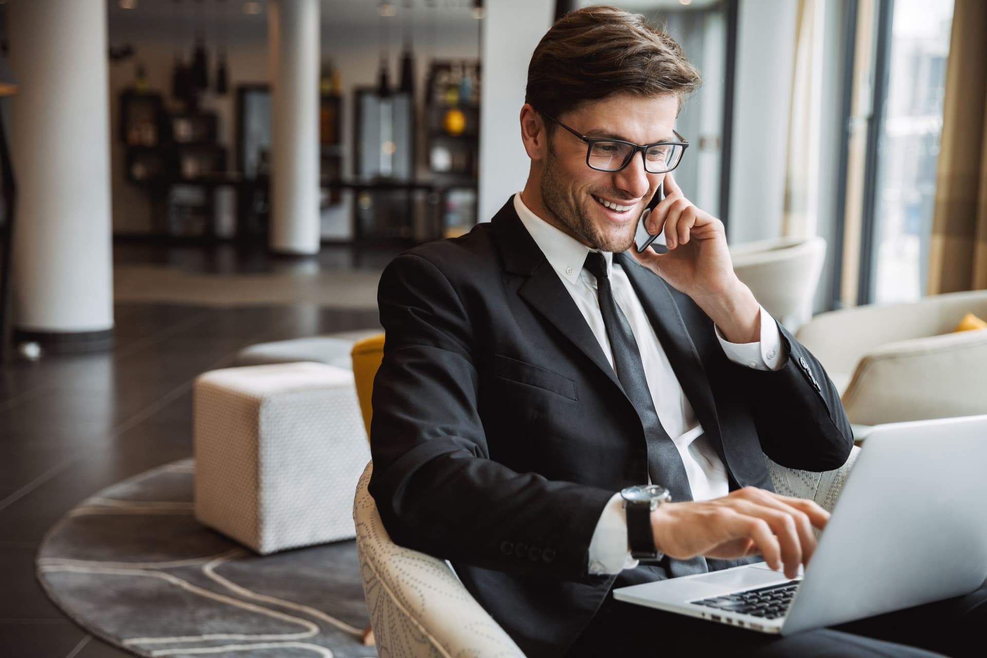 Mitigating exchange rate risk with fixed currency exchange rates.